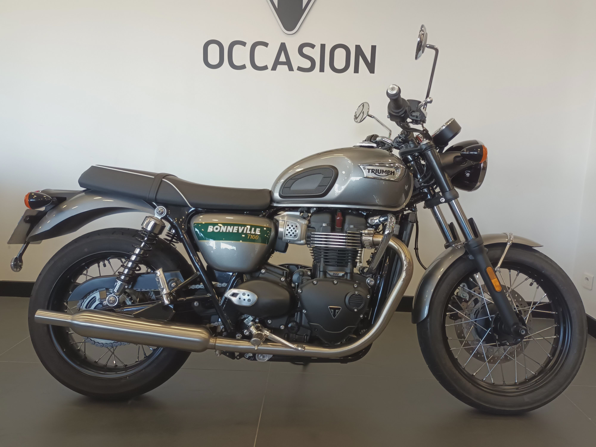 Moto TRIUMPH Bonneville T100 GOLD LINE Edition occasion