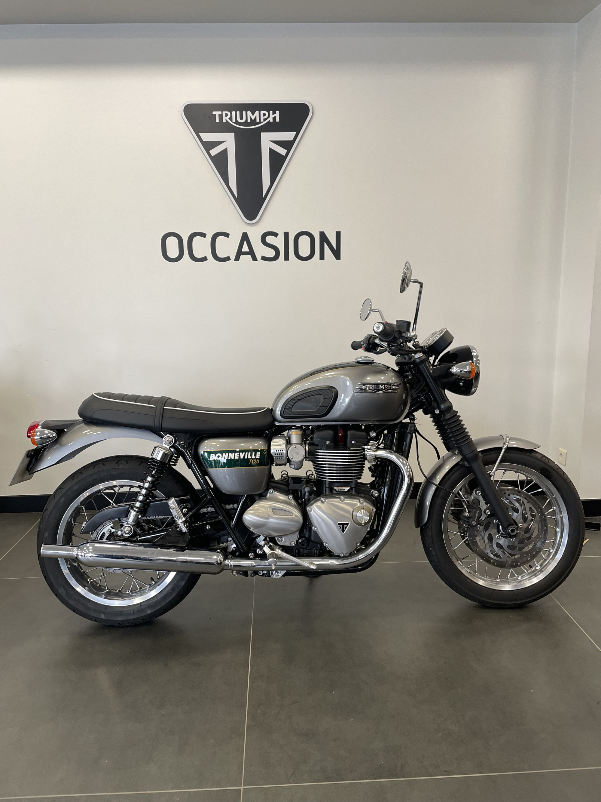 Moto TRIUMPH Bonneville T120 GOLD LINE Edition occasion